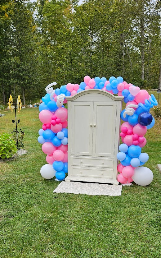 Balloon rentals store